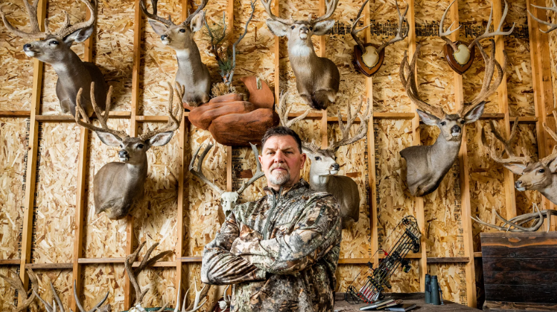 Tracking Big Bucks With the Mule Deer Master