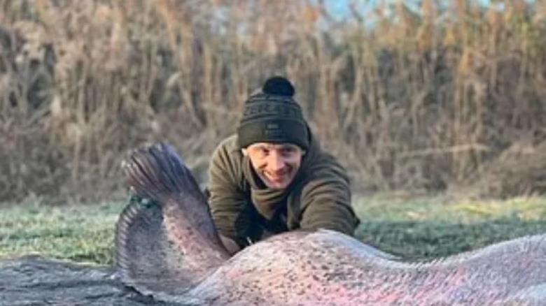 220-Pound Wels Catfish Tows Angler for a Mile Down the River Ebro